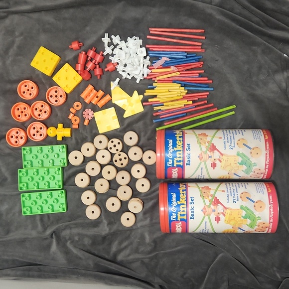 Playskool | Toys | Vtg Retro Tinkertoy The Classic Builder Set By ...